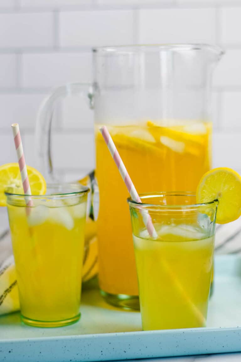 Healthy Lemonade Recipe - Boots & Hooves Homestead