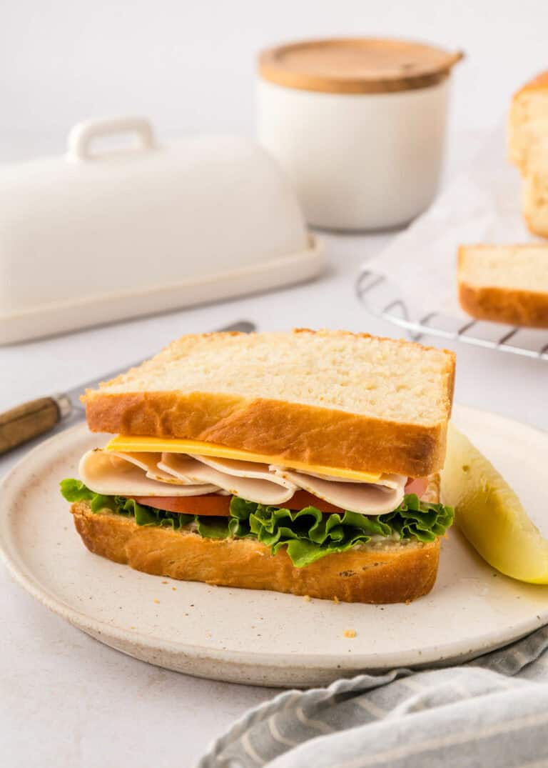 Easy Homemade Sandwich Bread Recipe (fluffy + soft loaf) - Boots ...